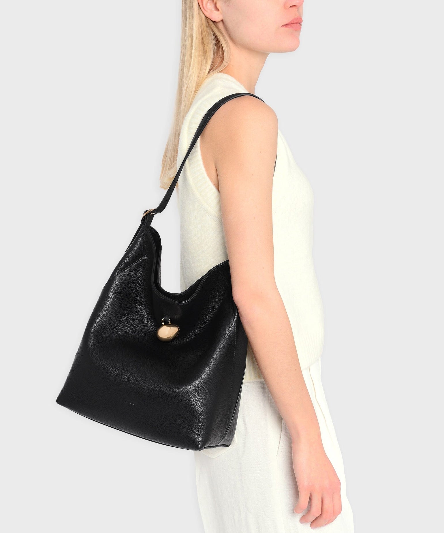Cafuné Drop Hobo - Black